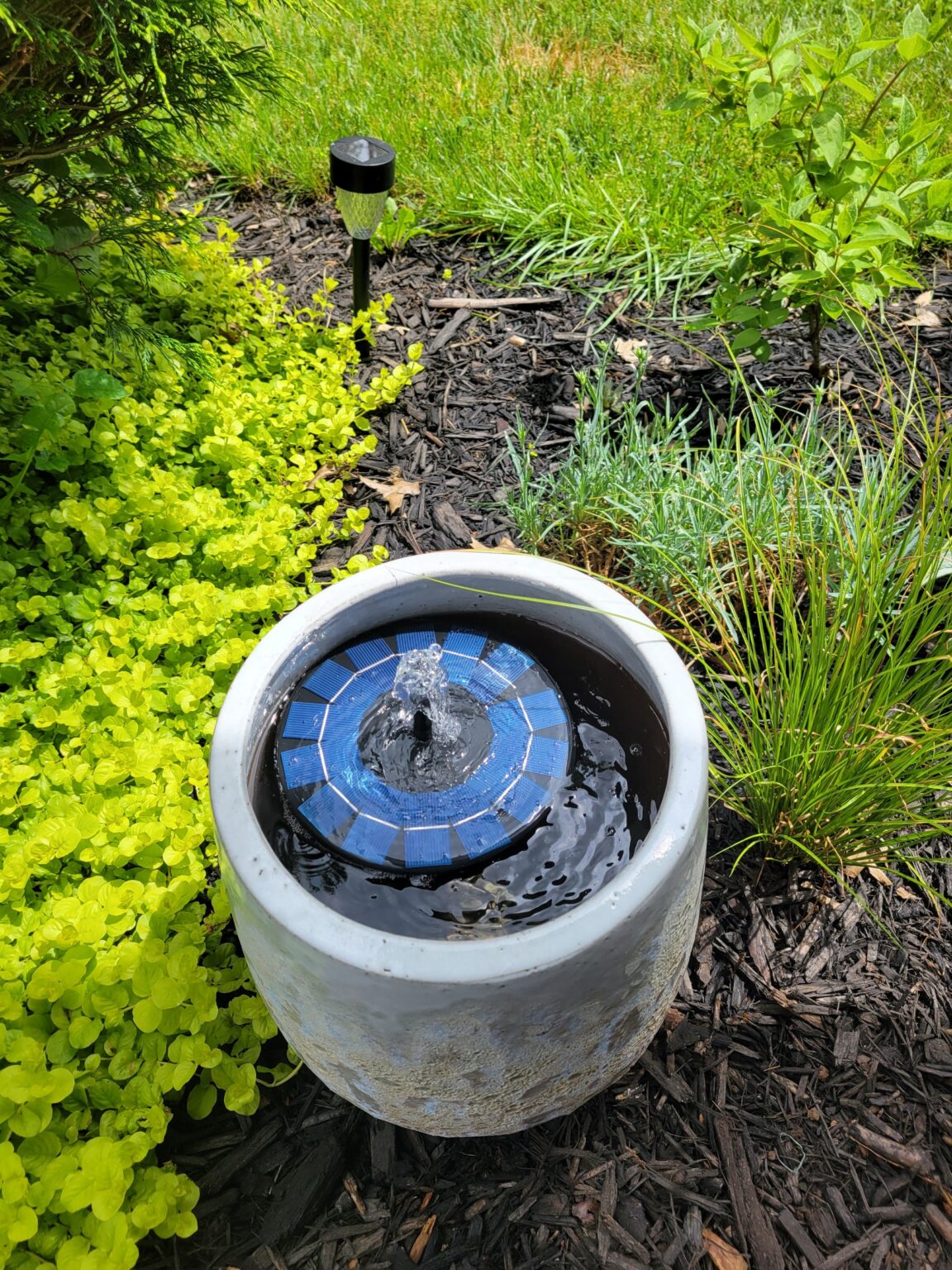 DIY Solar-Powered Outdoor Water Fountain Using A Planter (Super Easy ...